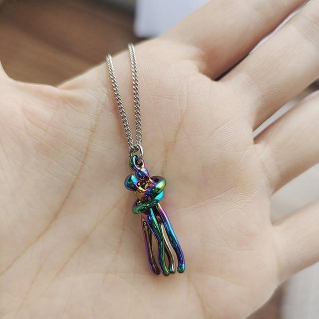 Couple hugging pendant necklace for Couples Under $50 – Hunny Life